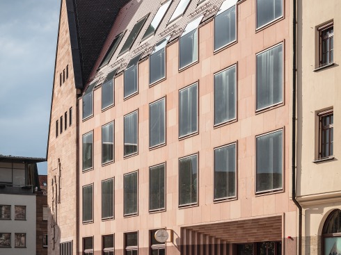 BAUWELT - Industrie- und Handelskammer in Nürnberg