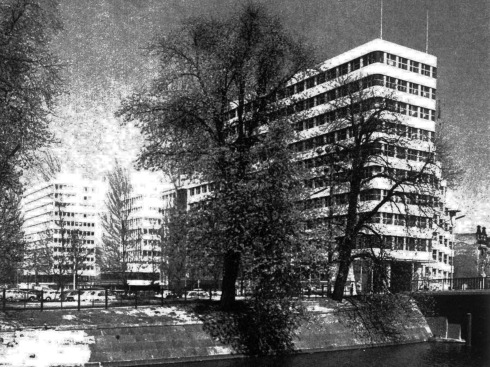 BAUWELT - Erweiterungsbauten der Bewag