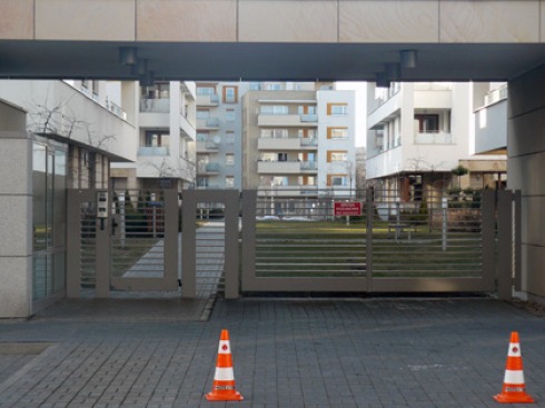 BAUWELT - Die Gated-Community-Stadt Warschau